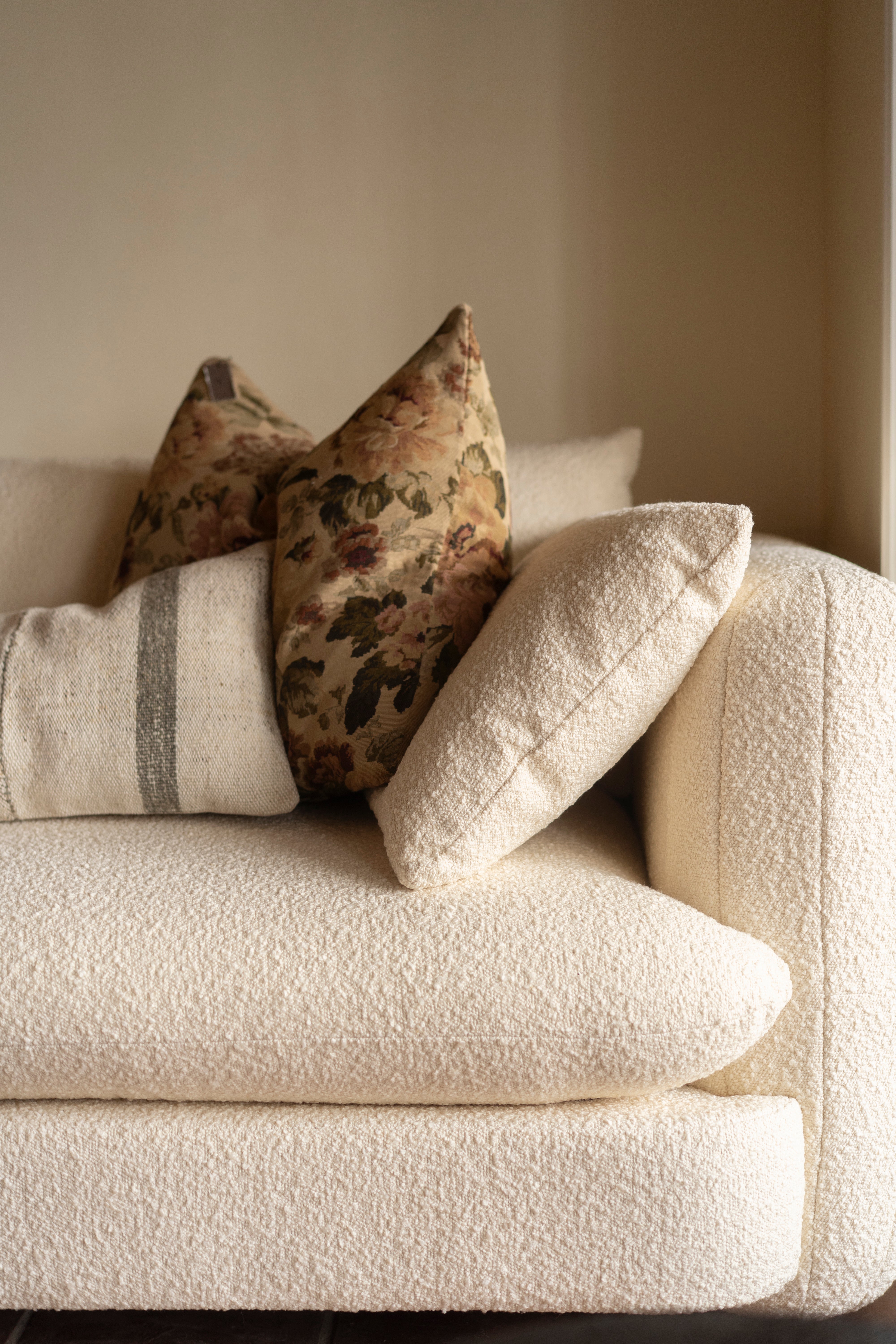 Pillows – Twenty Third